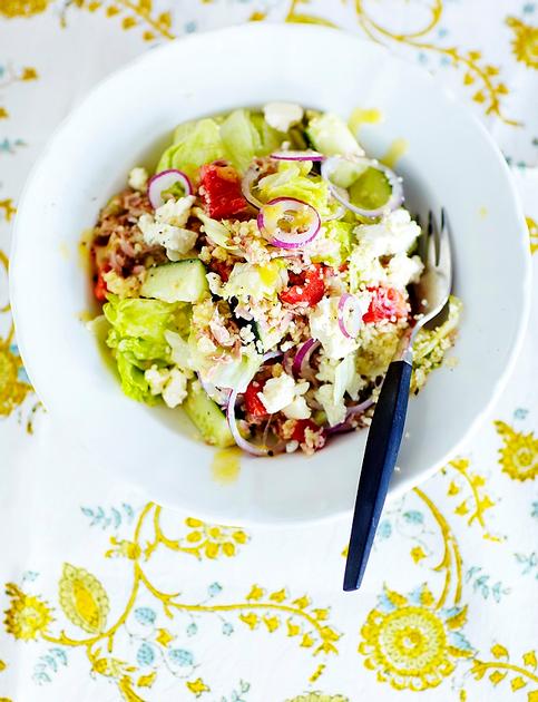 Ruokaisa salaatti - katso kätevä perusohje! | Kotivinkki