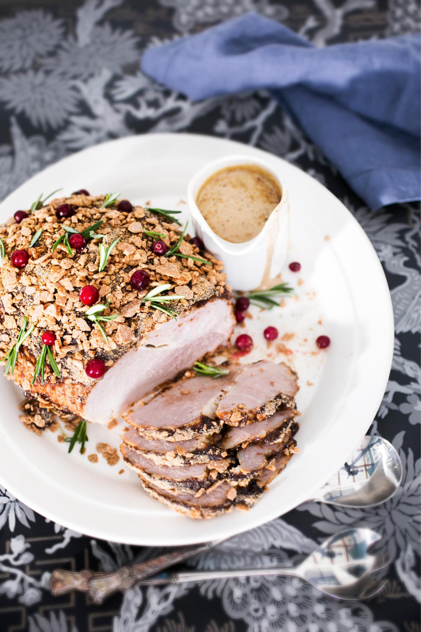 Luumuglaseerattu joulukinkku – katso ohje! | Maku