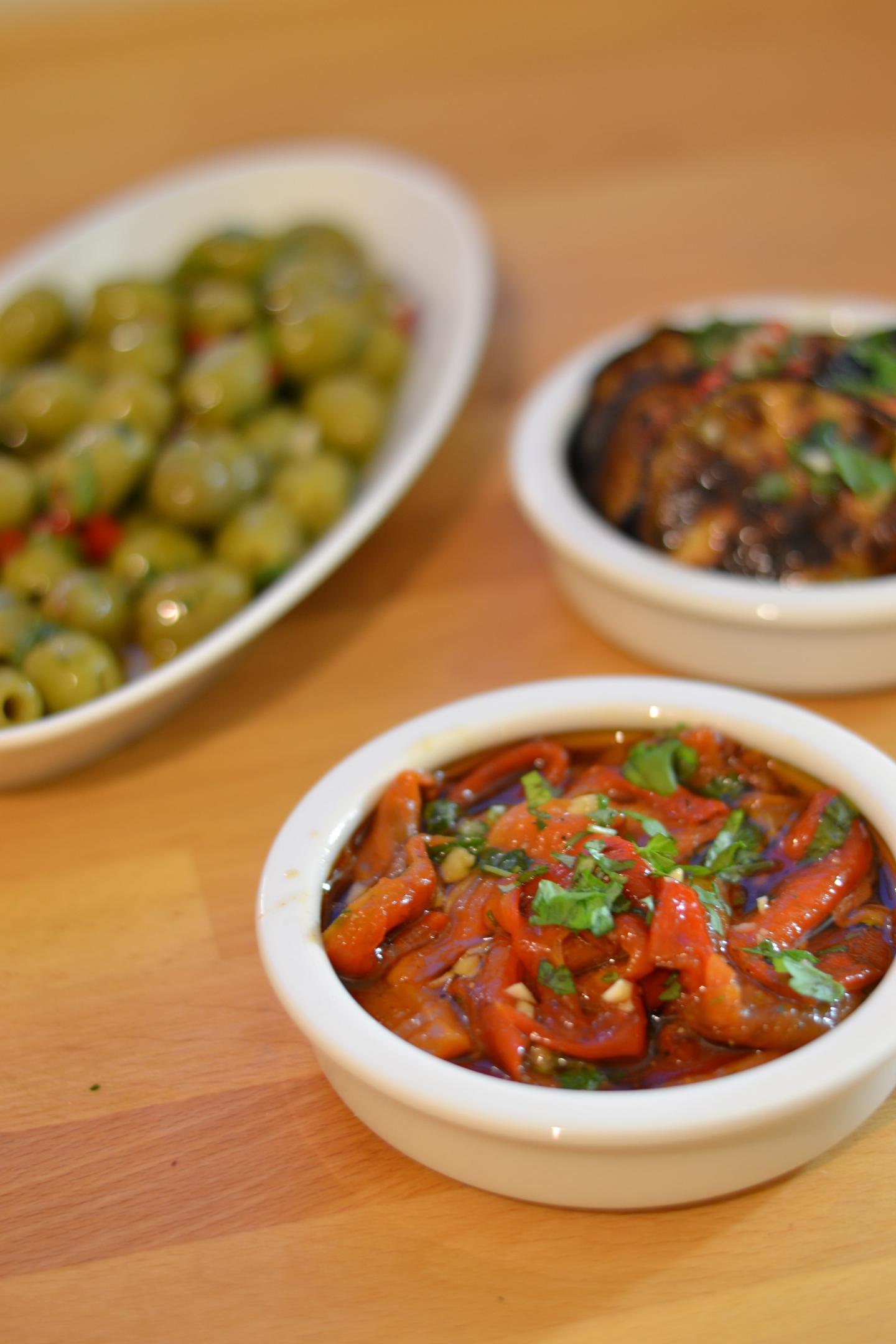 Tapas: Marinoidut paprikat | Maku