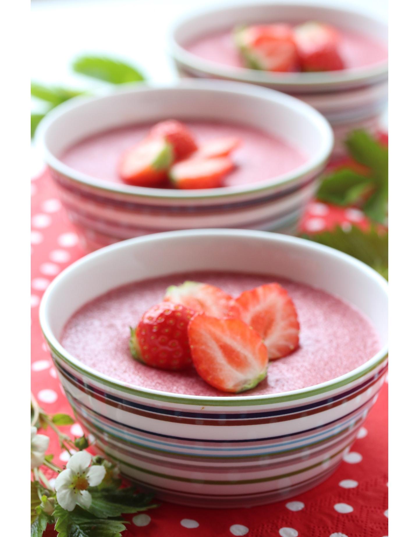 Mansikkainen vispipuuro – katso resepti! | Maku