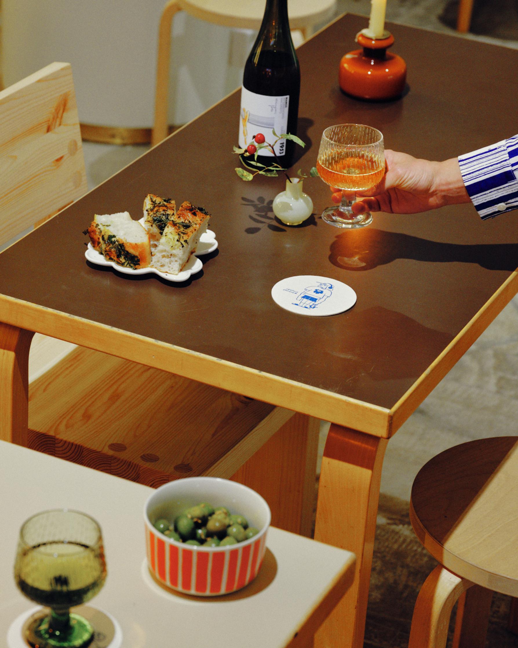 Marimekon Unikko Bar Helsinki Design Weekissa | Kotona