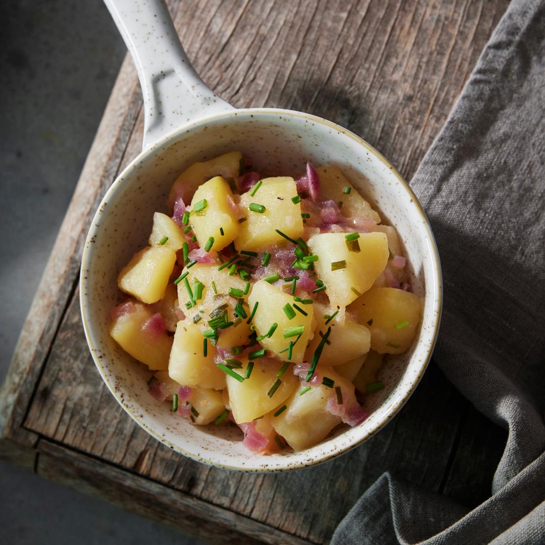 Itävaltalainen perunasalaatti – katso ohje! | Maku