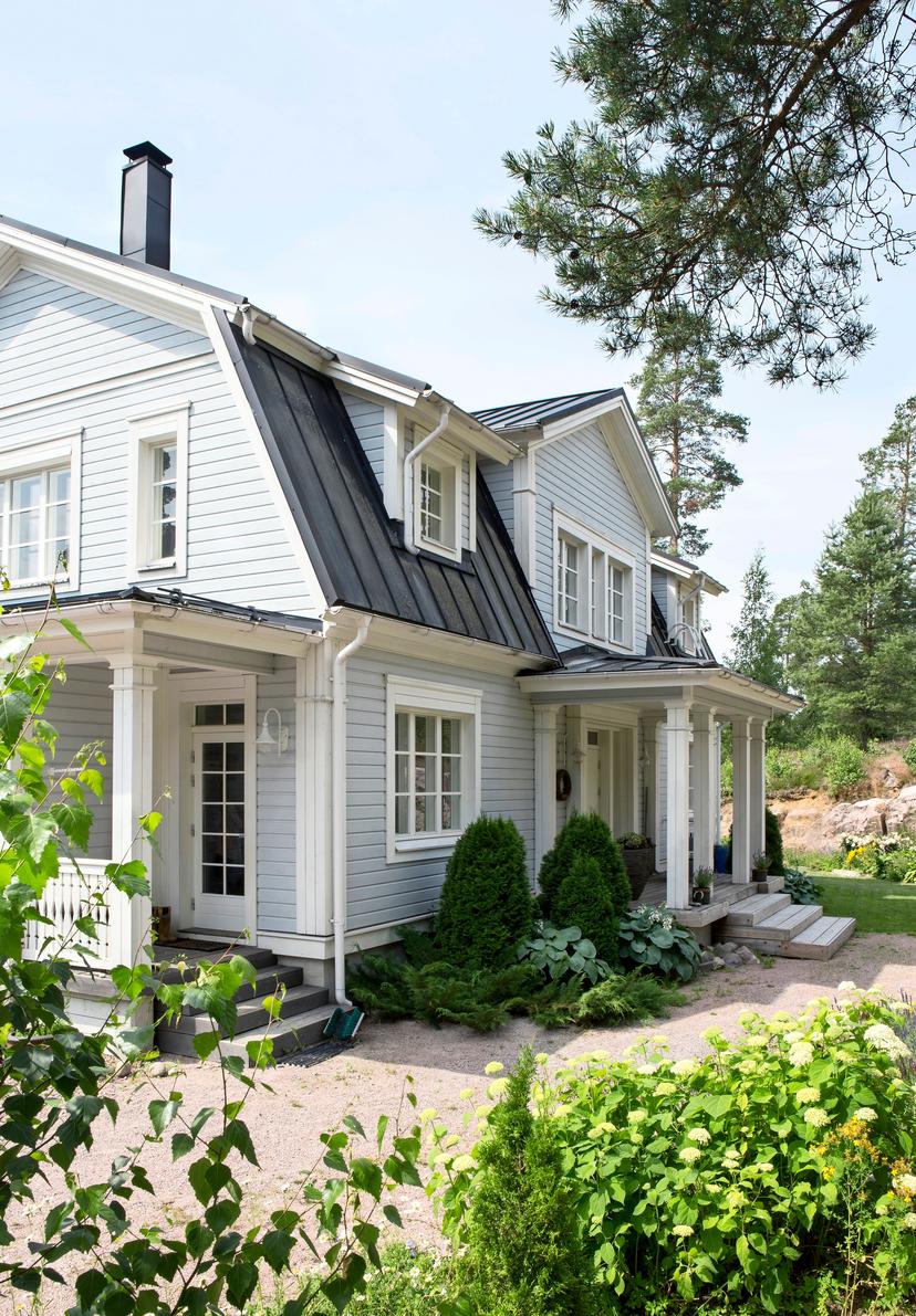 Danielan unelmien talo ja hevostila | Avotakka