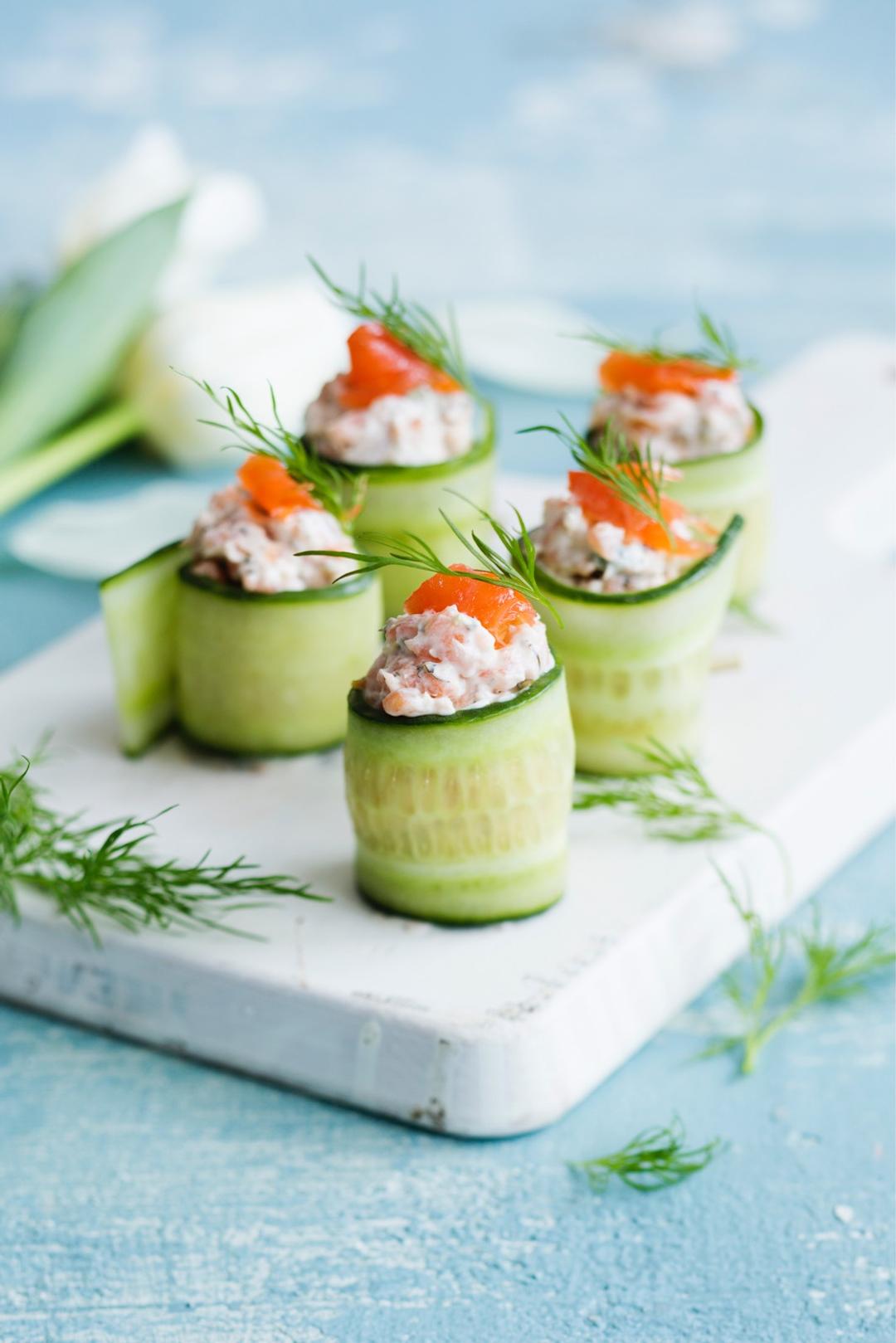 Kurkku-kylmäsavulohirullat | Maku