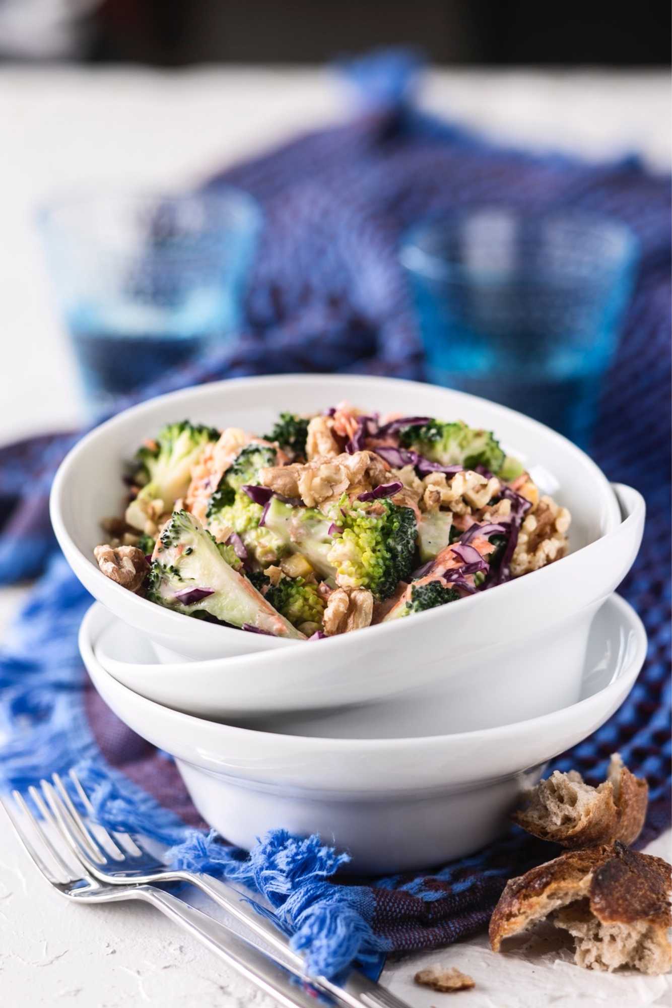 Parsakaali-pähkinäsalaatti | Maku