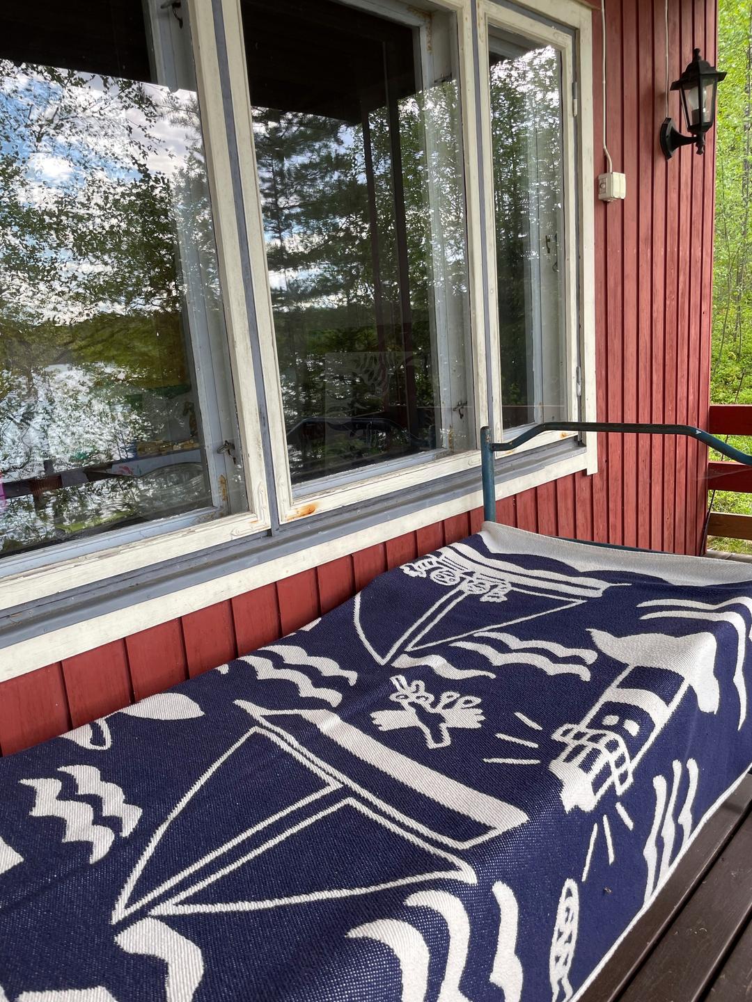 Tv-kokki Meri-Tuuli Väntsi mökillä | Meidän Mökki