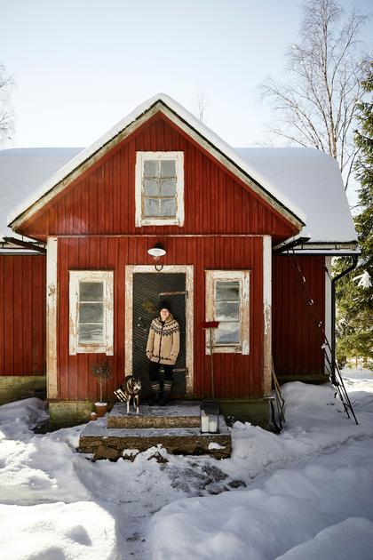 Saaran ja Miikan pieni hirsimökki | Meillä kotona