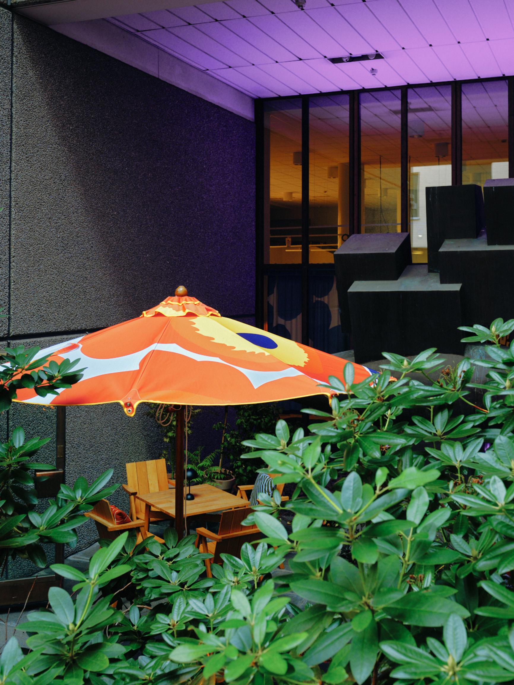 Marimekon Unikko Bar Helsinki Design Weekissa | Kotona