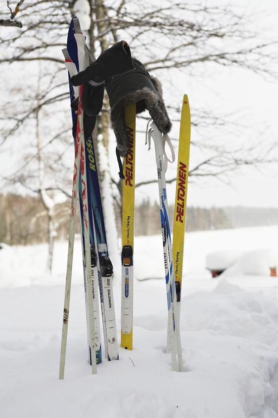 Suksien säilytys | Meillä kotona