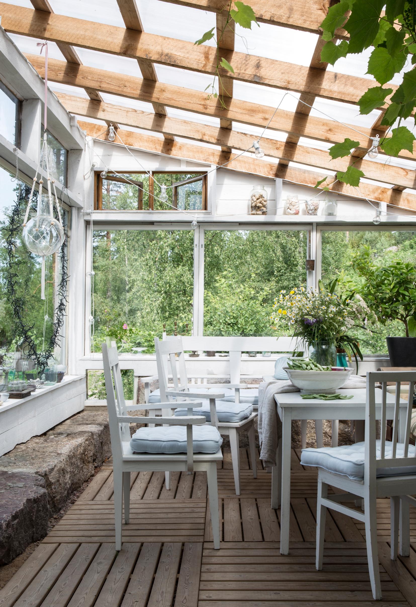 Danielan unelmien talo ja hevostila | Avotakka