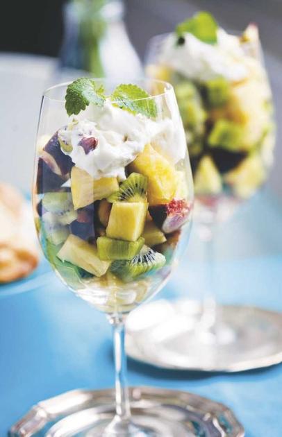 Hedelmäsalaatti ja valkosuklaarahka | Maku