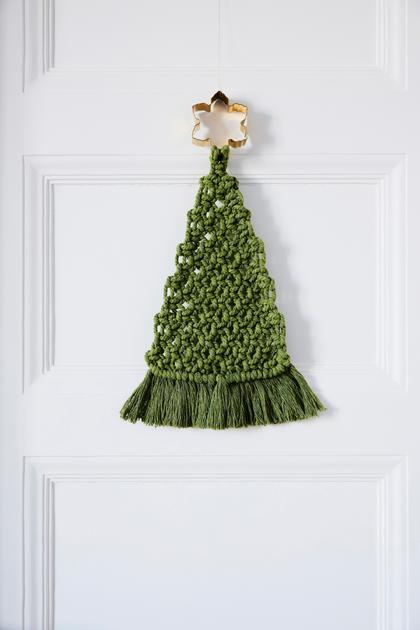 Makrameekuusi – solmeile kestokuusi simppelein solmuin ulko-oveen tai ...