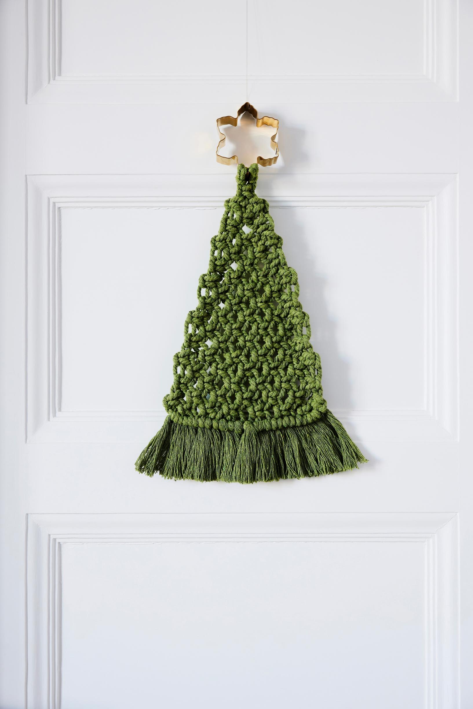 Makrameekuusi – solmeile kestokuusi simppelein solmuin ulko-oveen tai ...