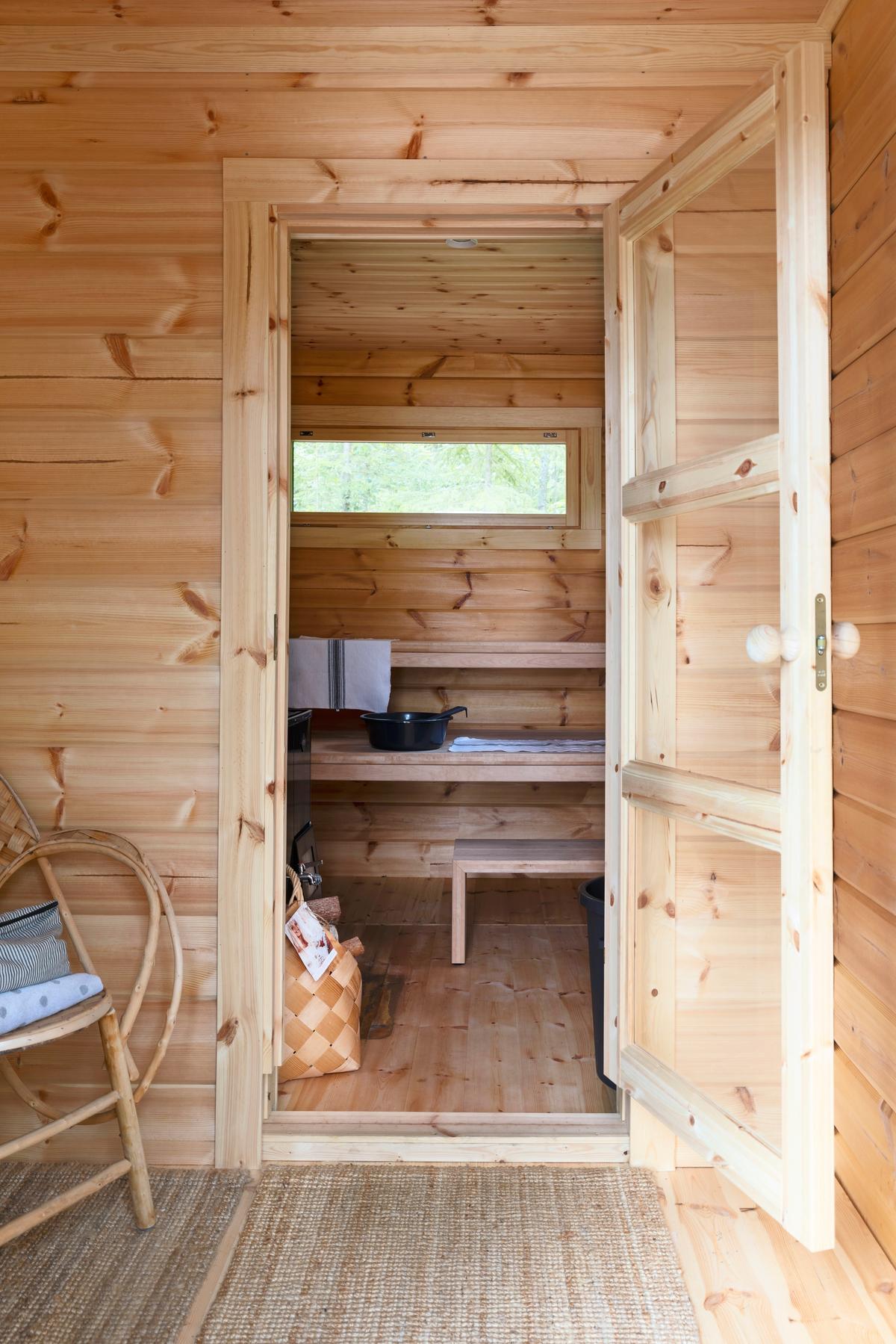 Sisustusarkkitehti Annika Mederin mökki | Avotakka