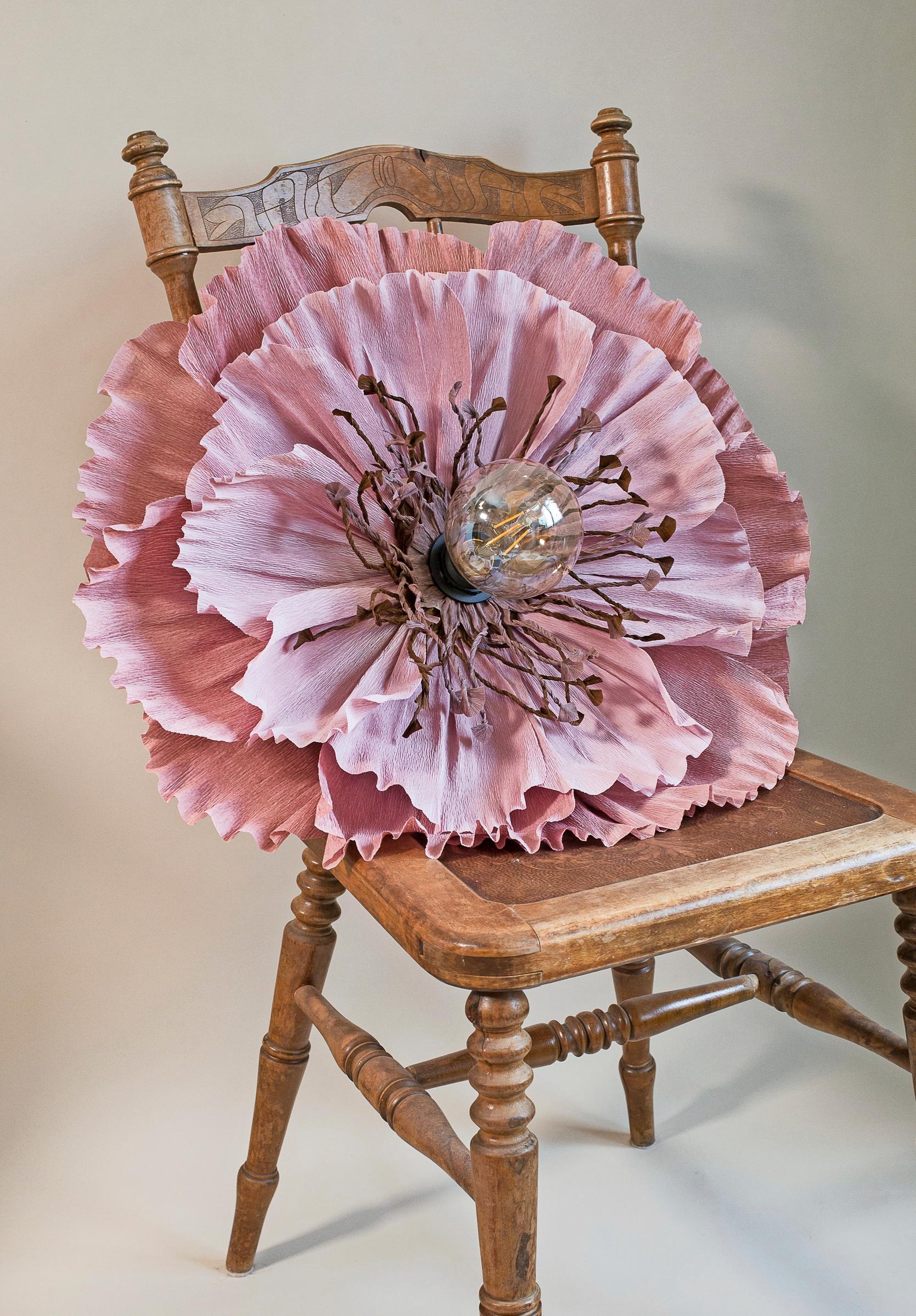 Jättikukkavalaisin kreppipaperista – katso ohje! | Kotivinkki