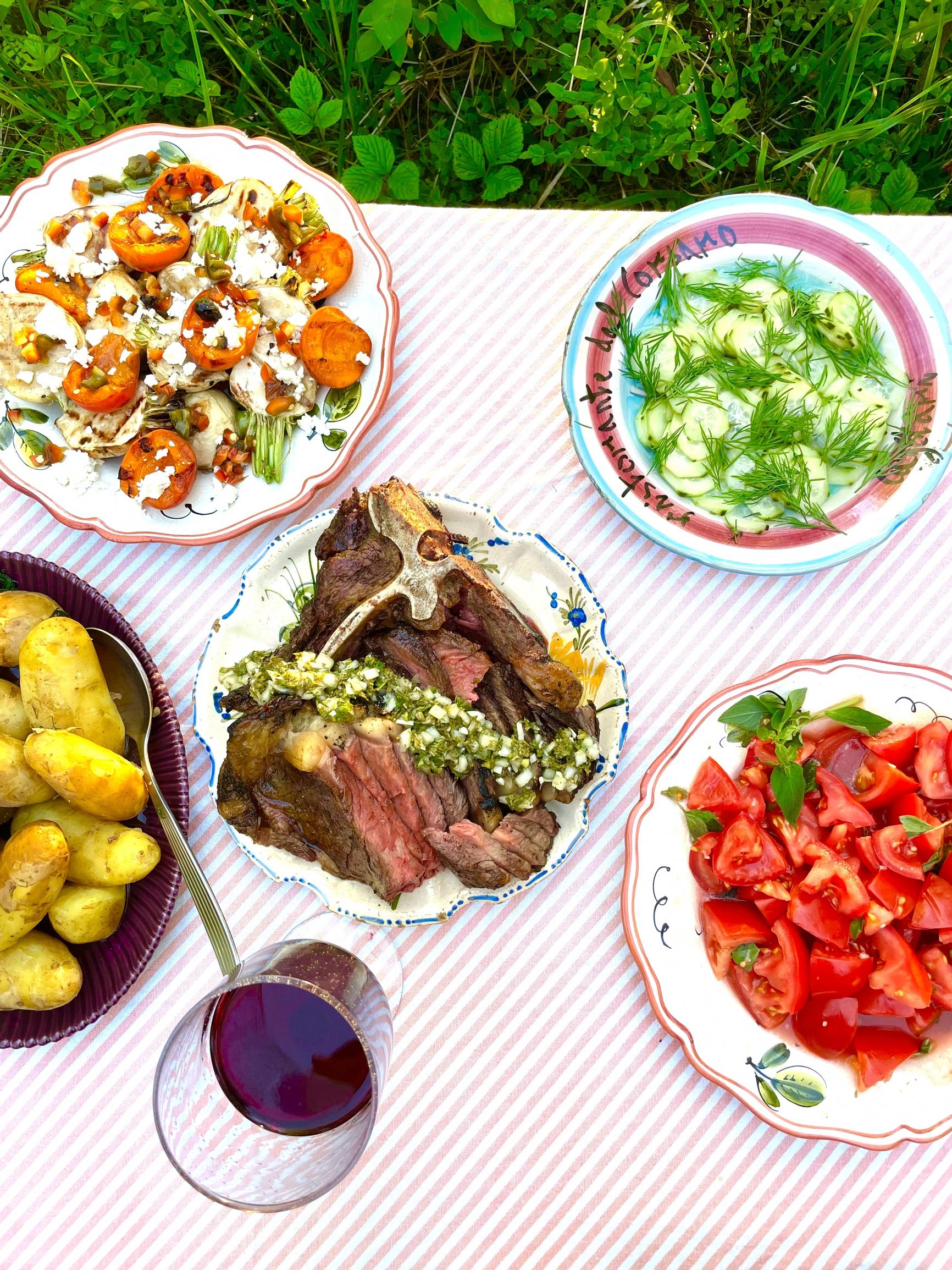 Tv-kokki Meri-Tuuli Väntsi mökillä | Meidän Mökki