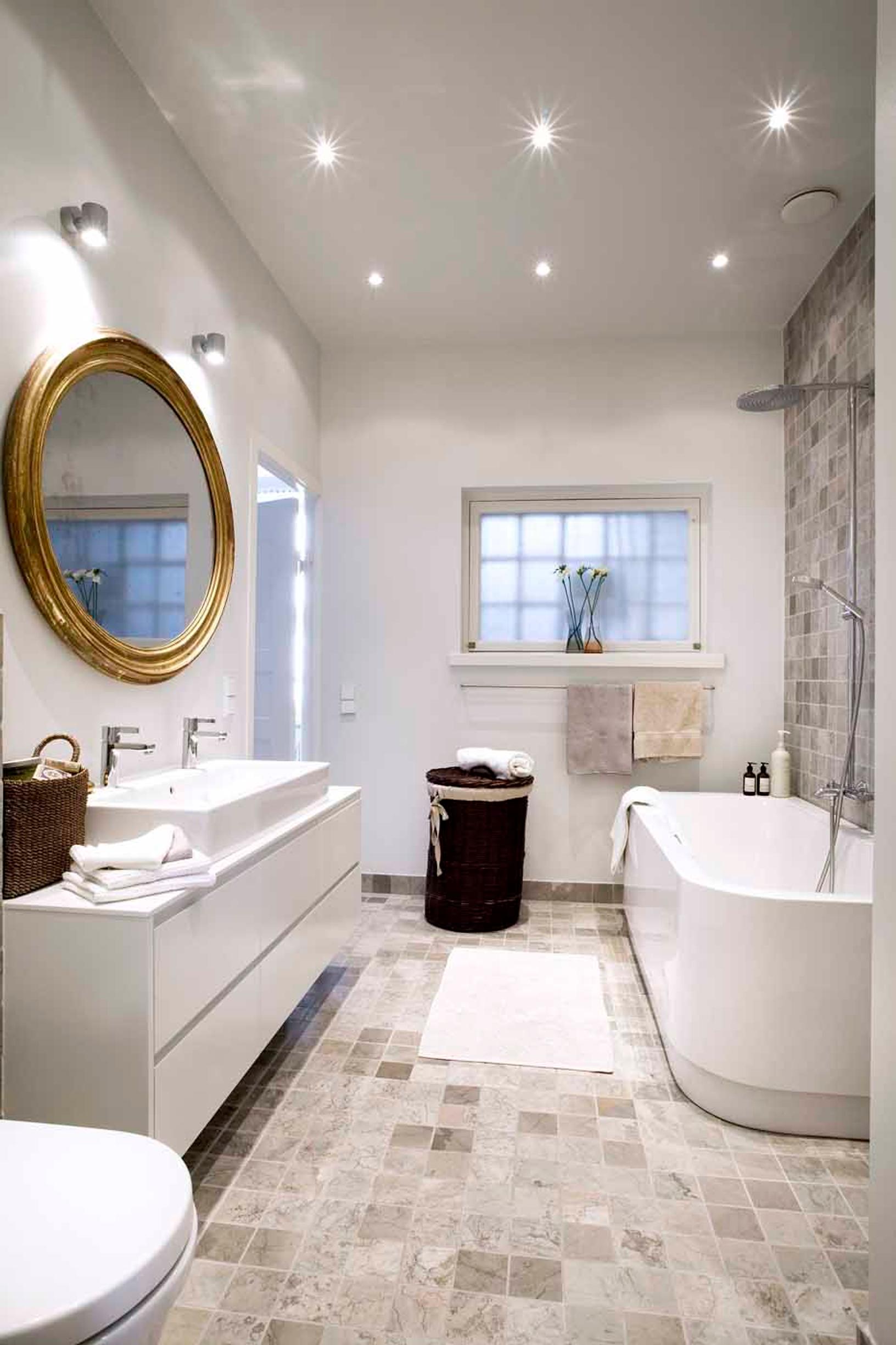 Vaalea kylpyhuone | Kotivinkki