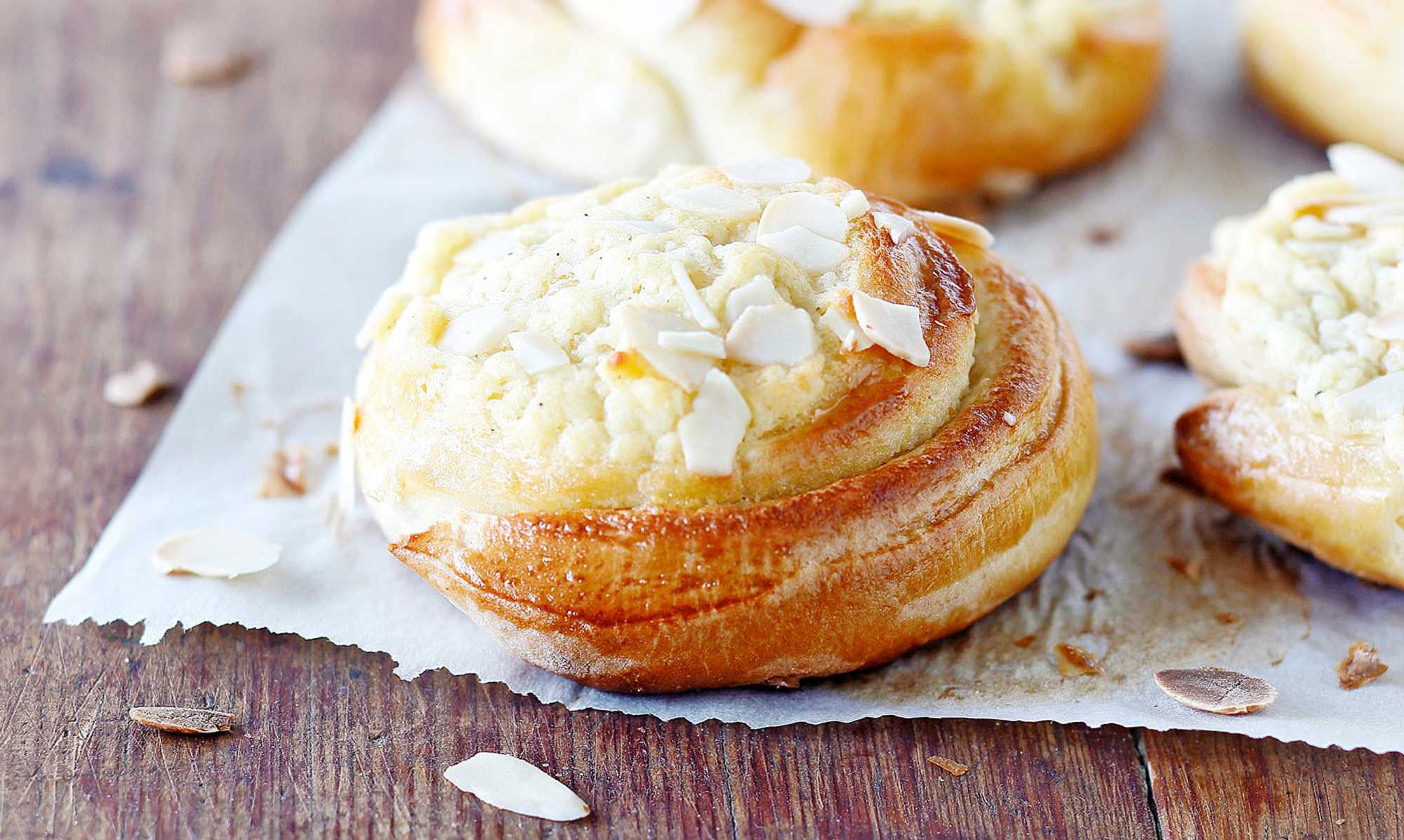 Vaniljainen dallaspulla – leivo itse ihanat rahka-vaniljapullat ...