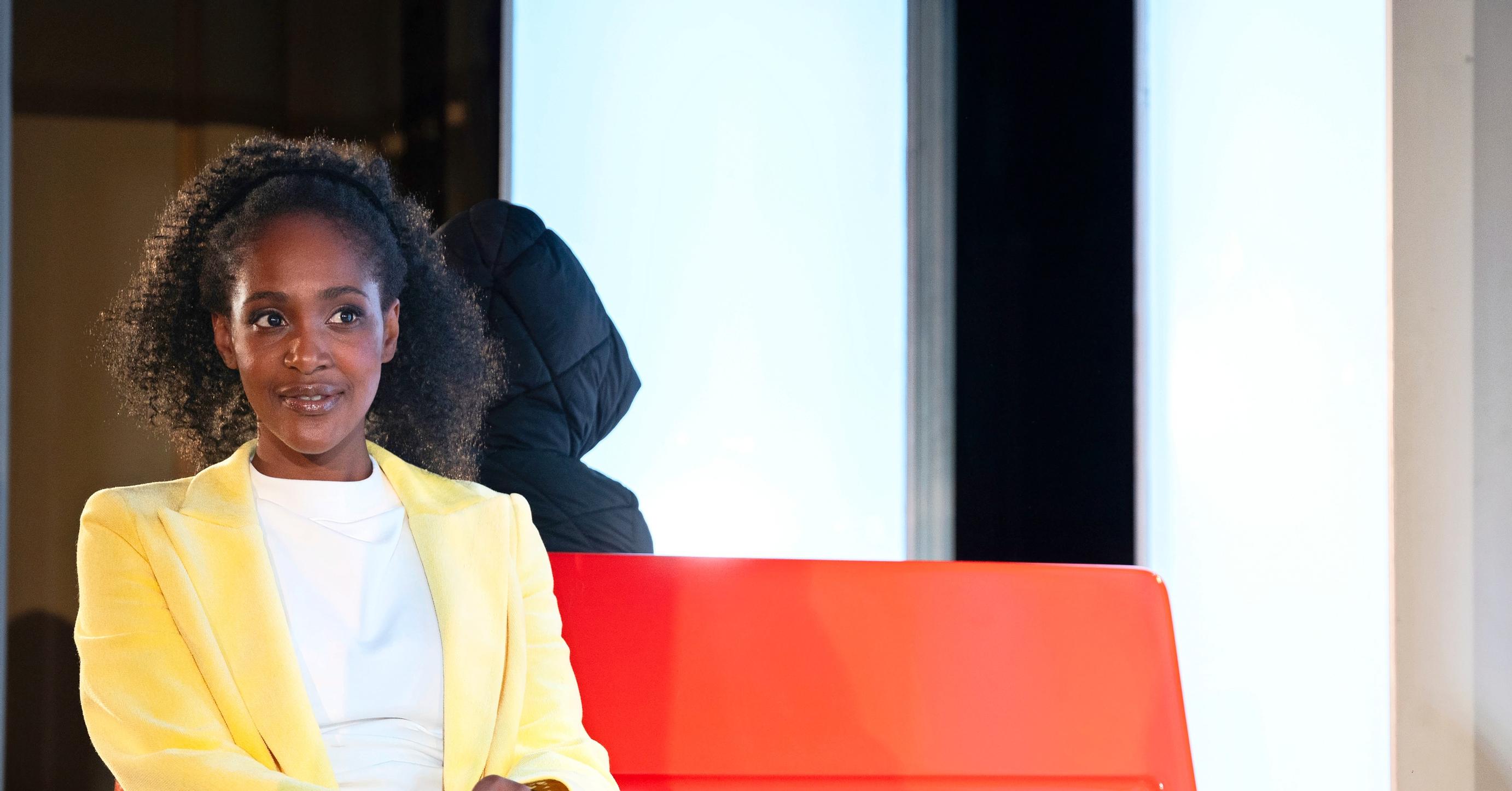 Näyttelijä Emilia Neuvosen arjen parhaat asiat | Meillä kotona