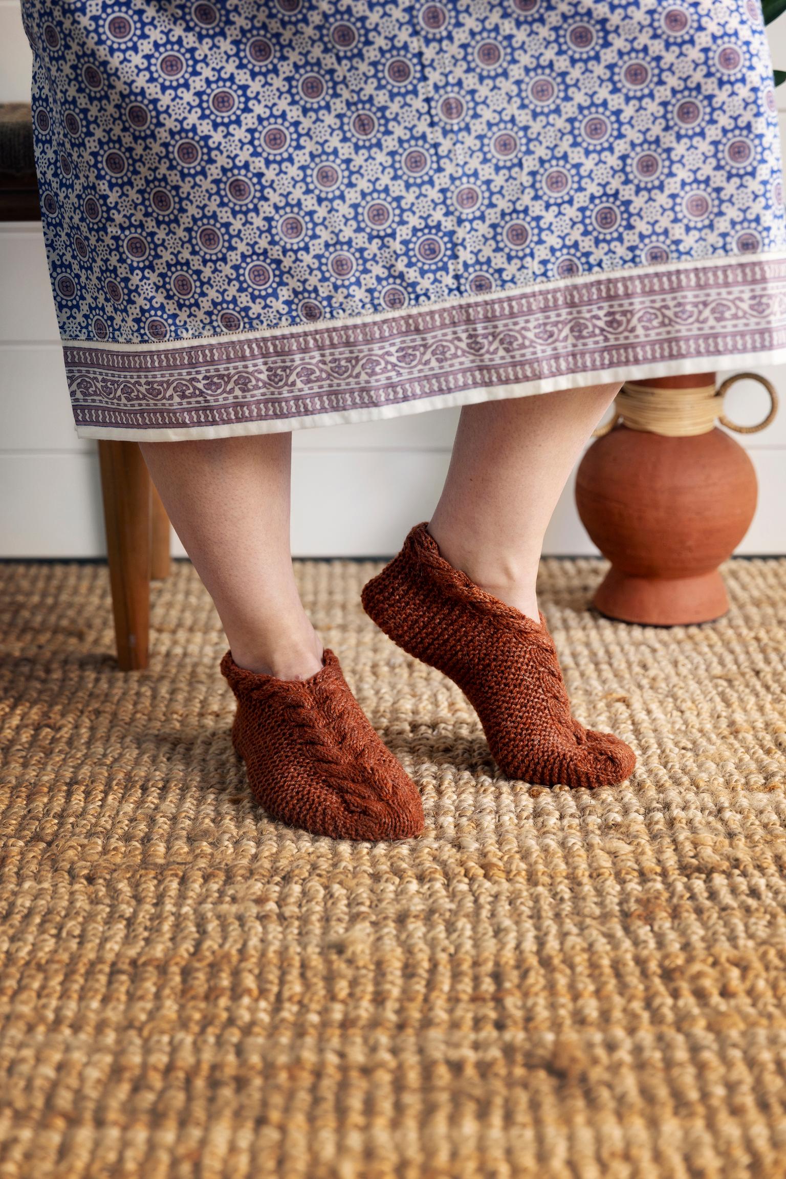 Neulotut tossut – katso ohje! | Meillä kotona