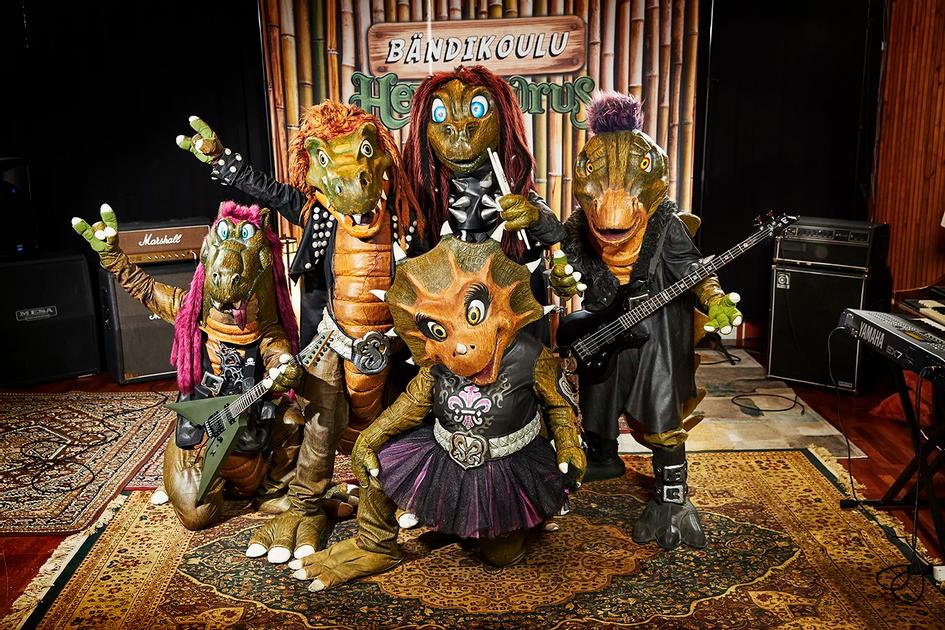 Hevisaurus bändikoulussa lapset oppivat soittamaan | Kotona