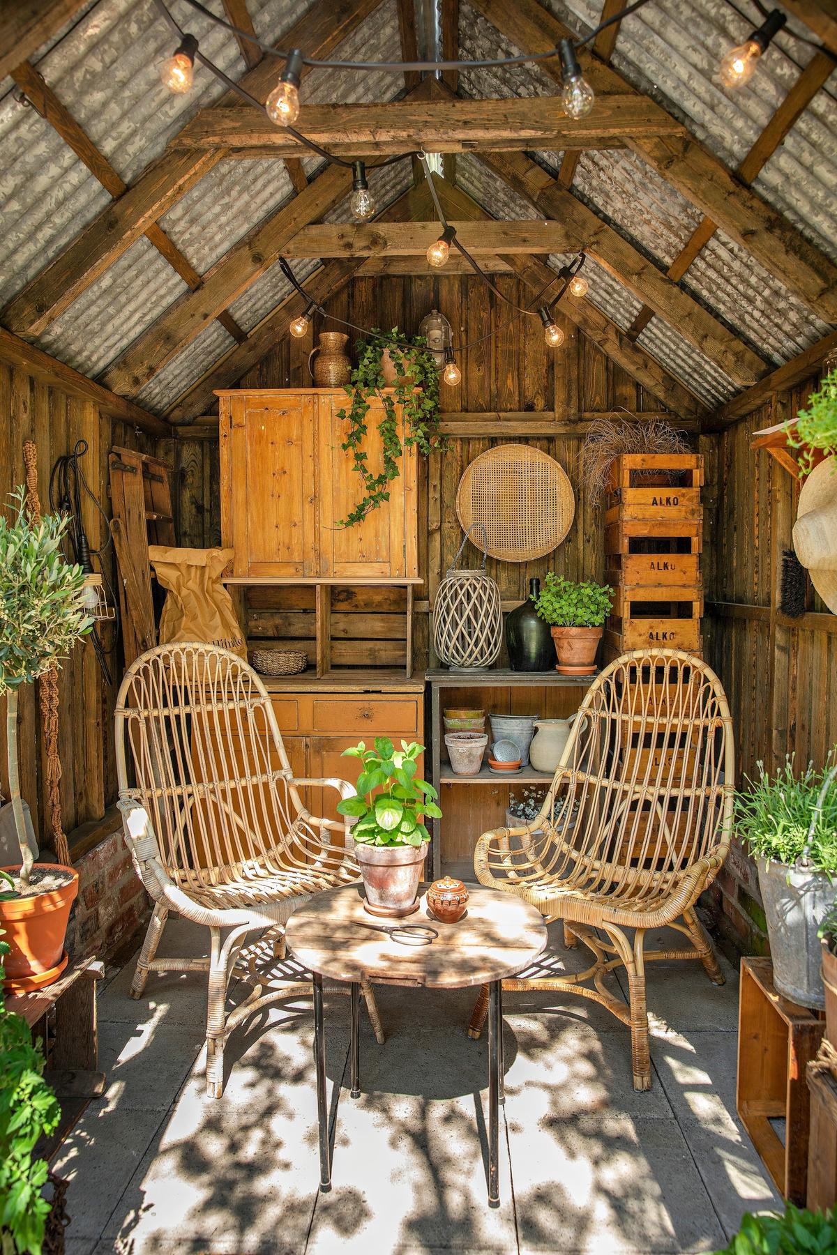 Pihan istuskelupaikat – 11 ideaa | Viherpiha