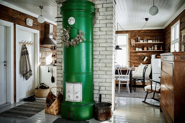 Saaran ja Miikan pieni hirsimökki | Avotakka