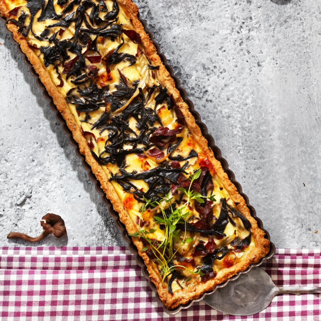 Mustatorvisieni-poropiirakka – katso ohje! | Maku