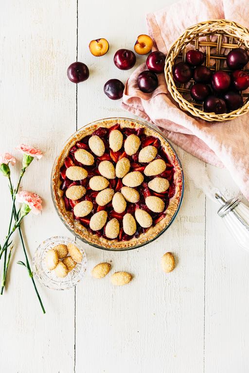 Luumu-piparimurupiirakka – nappaa resepti! | Maku