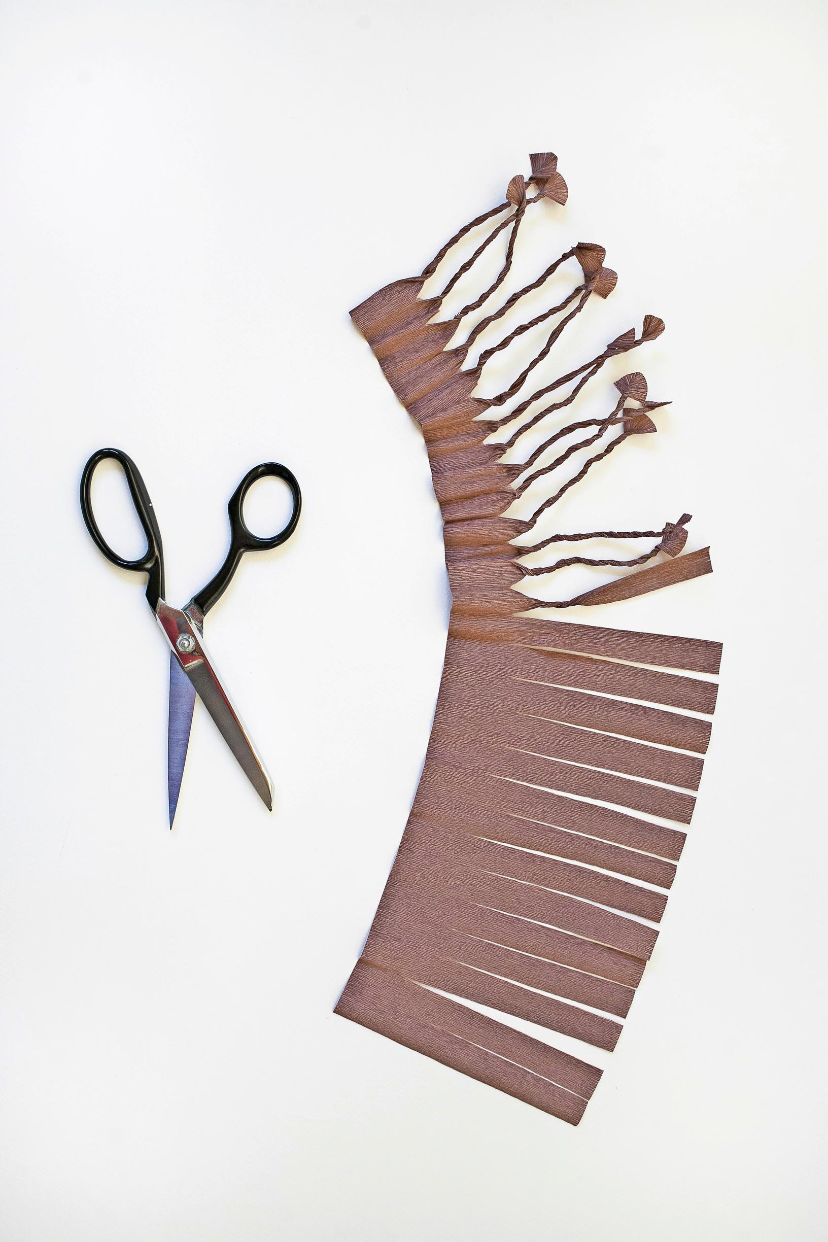 Jättikukkavalaisin kreppipaperista – katso ohje! | Kotivinkki