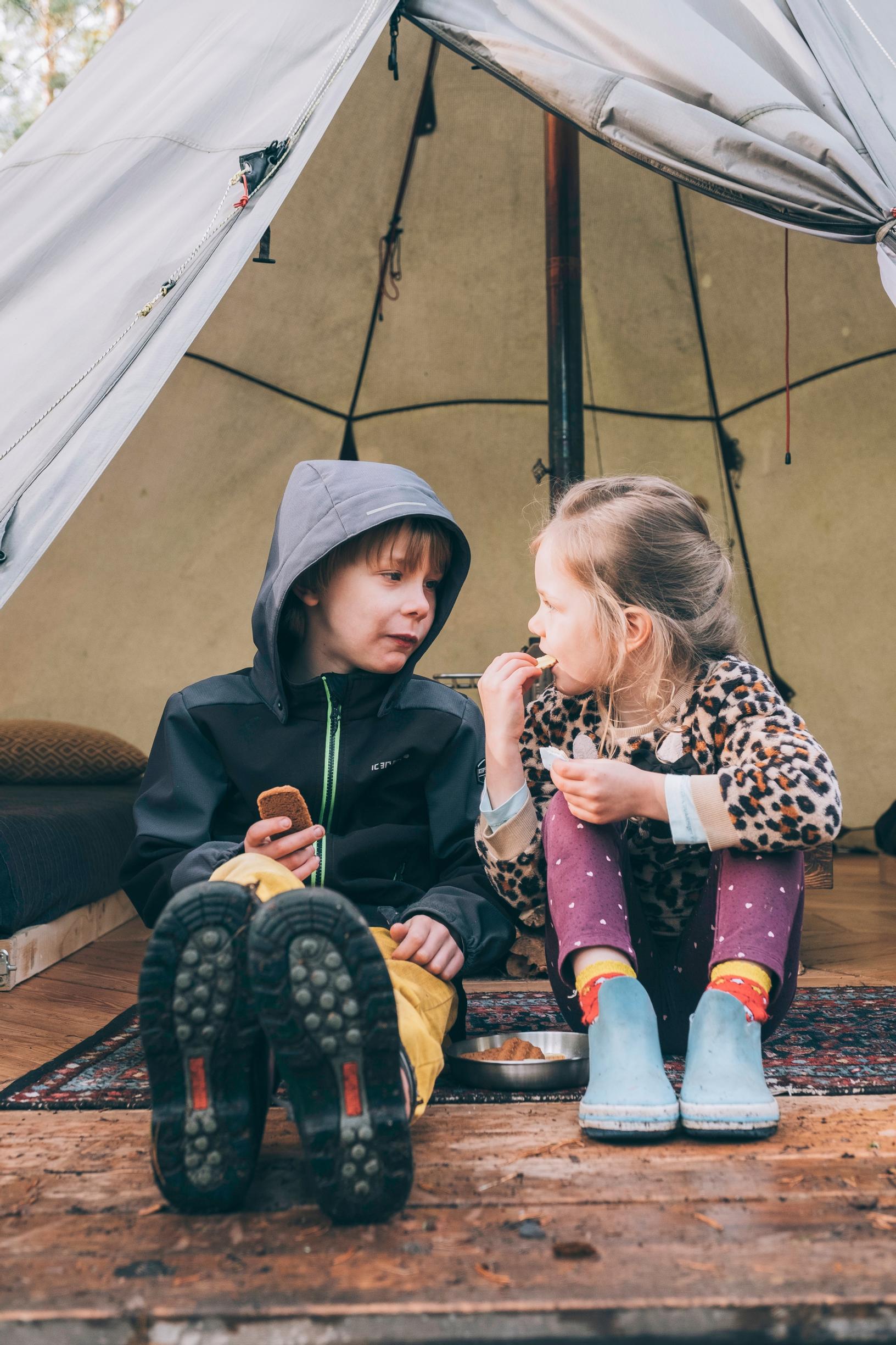 Lapsiperheen telttamökki | Meidän Mökki