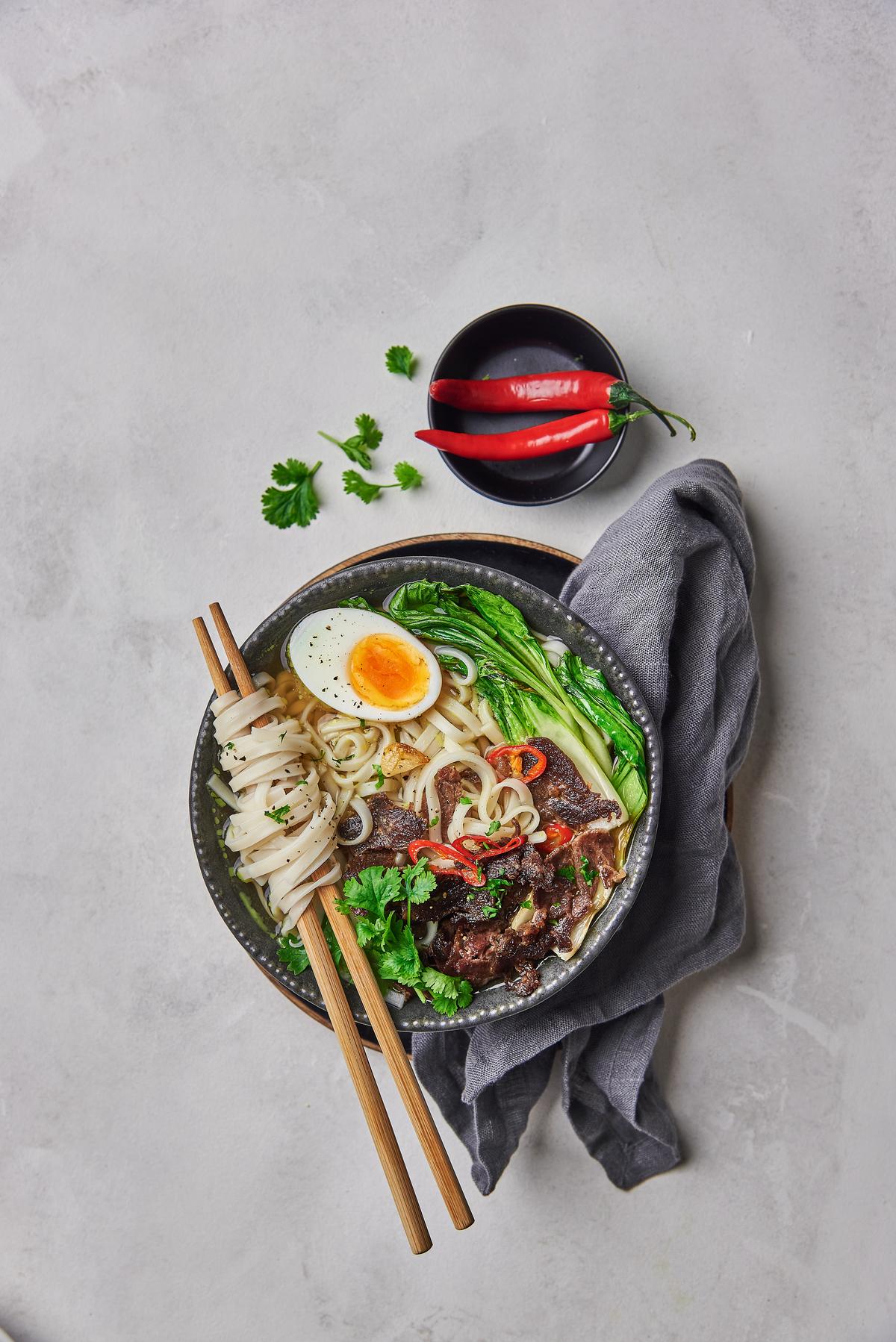 Hans Välimäen pororamen hurmaa helppoudellaan – nappaa resepti! | Kotona