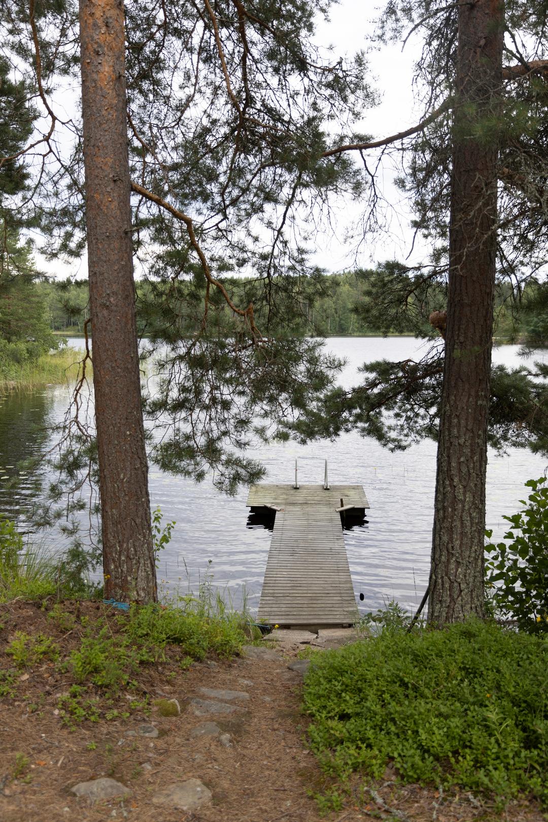 Sisustusarkkitehti Annika Mederin mökki | Avotakka