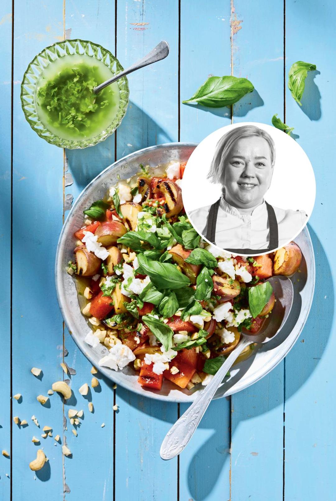 Eeva Hongiston grillattu vesimeloni-persikkasalaatti – ohje! | Maku