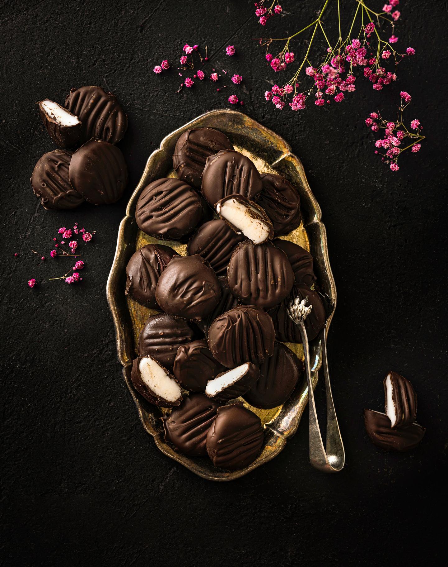 Helpot minttu-suklaakonvehdit – katso ohje! | Meillä kotona