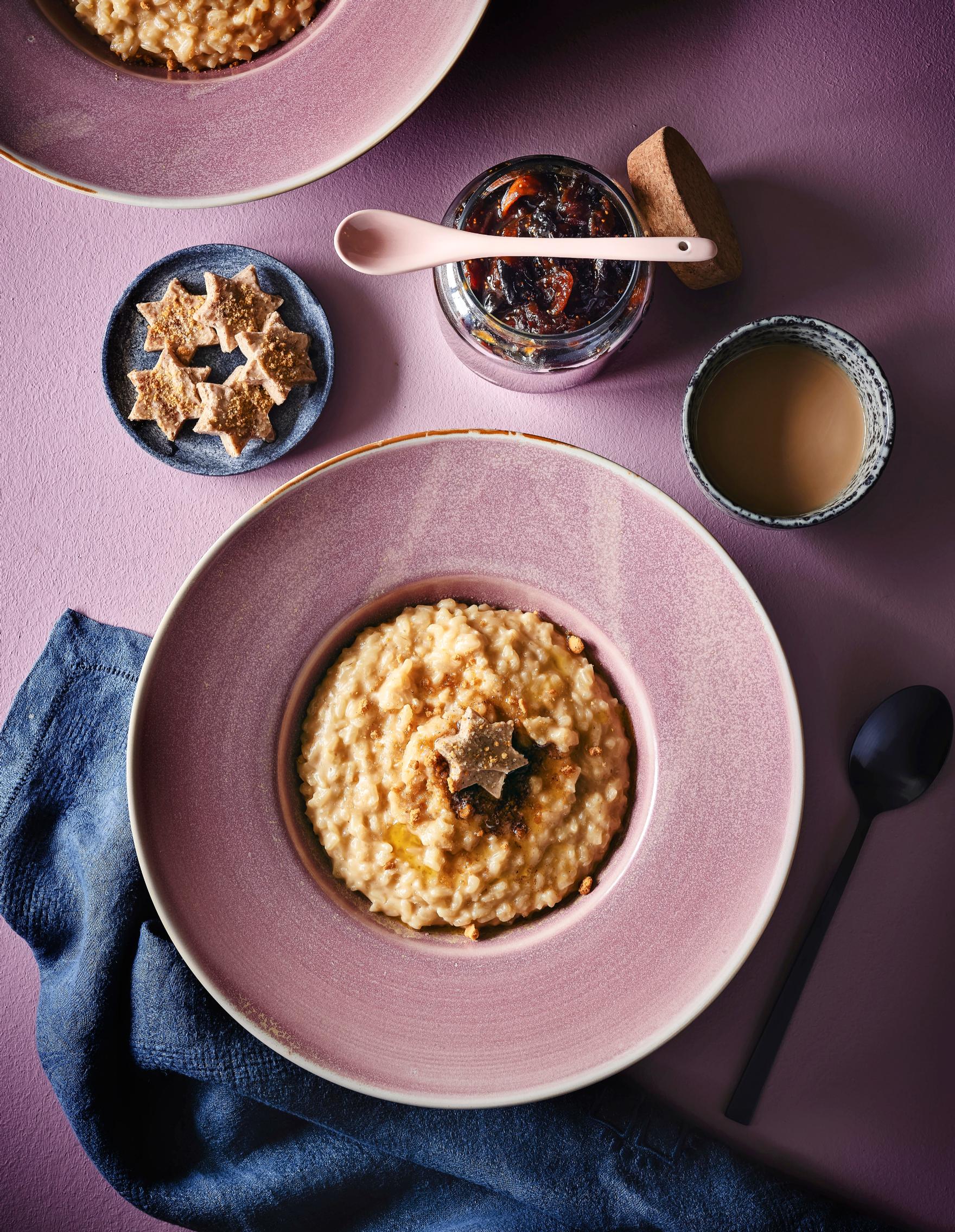 Pähkinäinen riisipuuro ja piparkakkumaustevoi – katso resepti! | Maku