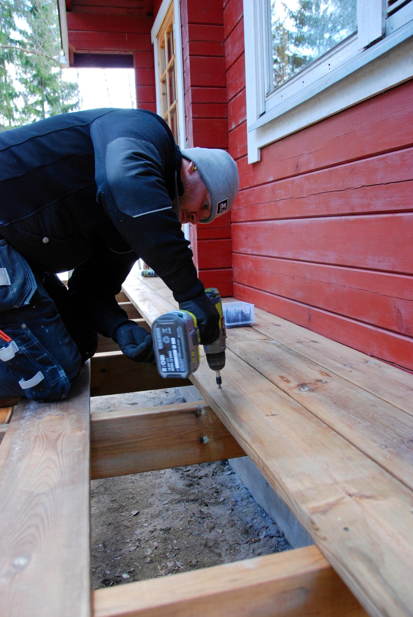 Tee terassilaudoitus ja rakenna terassin portaat – katso ohje! | Meidän ...