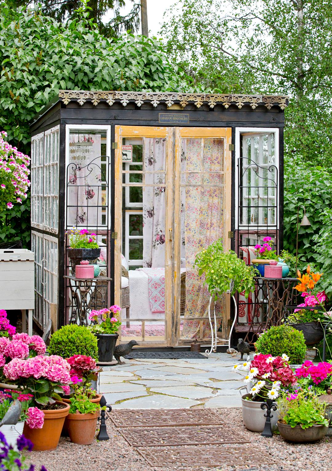 Minnan ja Karin herkullisen värikäs talo | Unelmien Talo&Koti