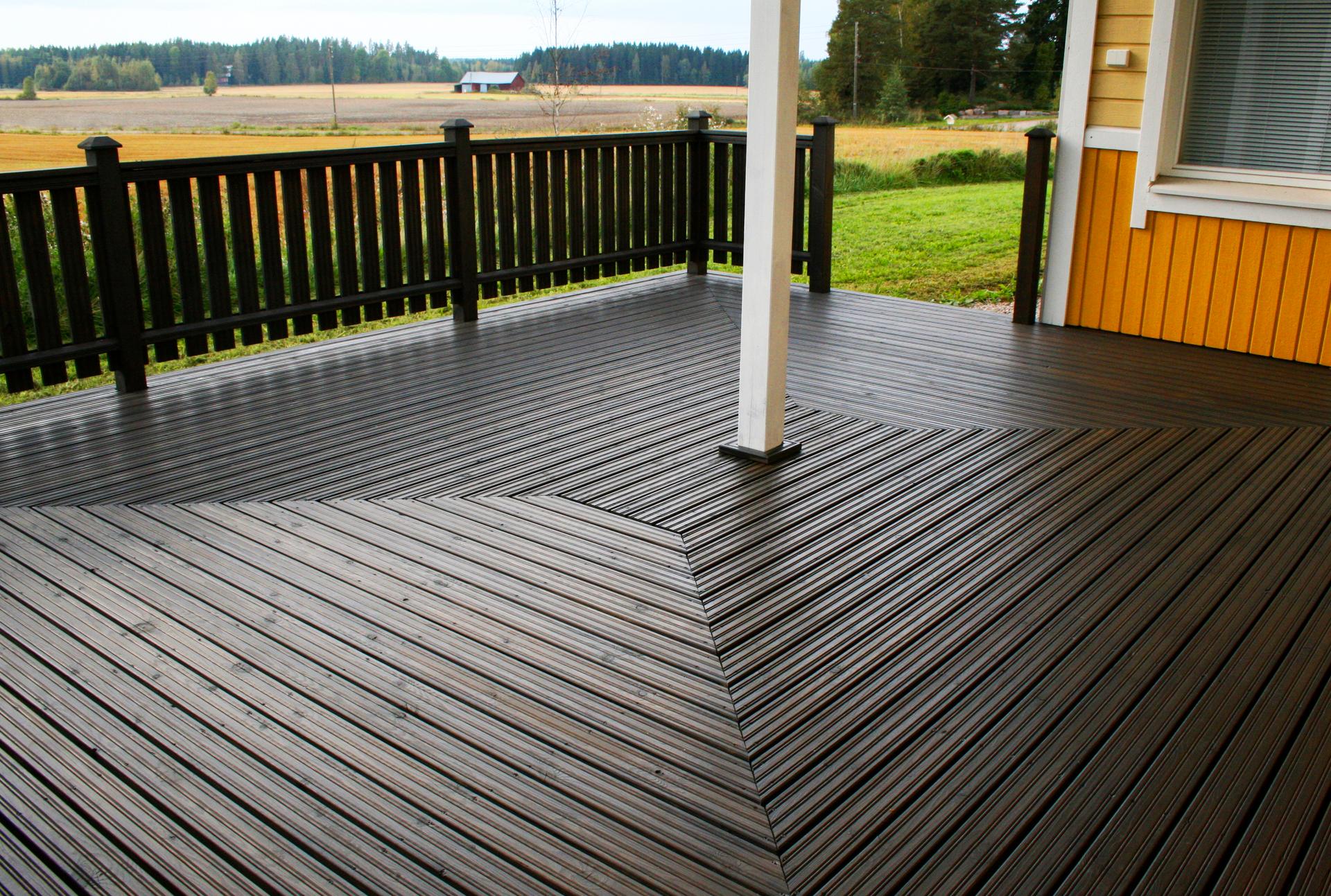 Terassin pesu ja öljyäminen – kattavat vinkit! | Kotona