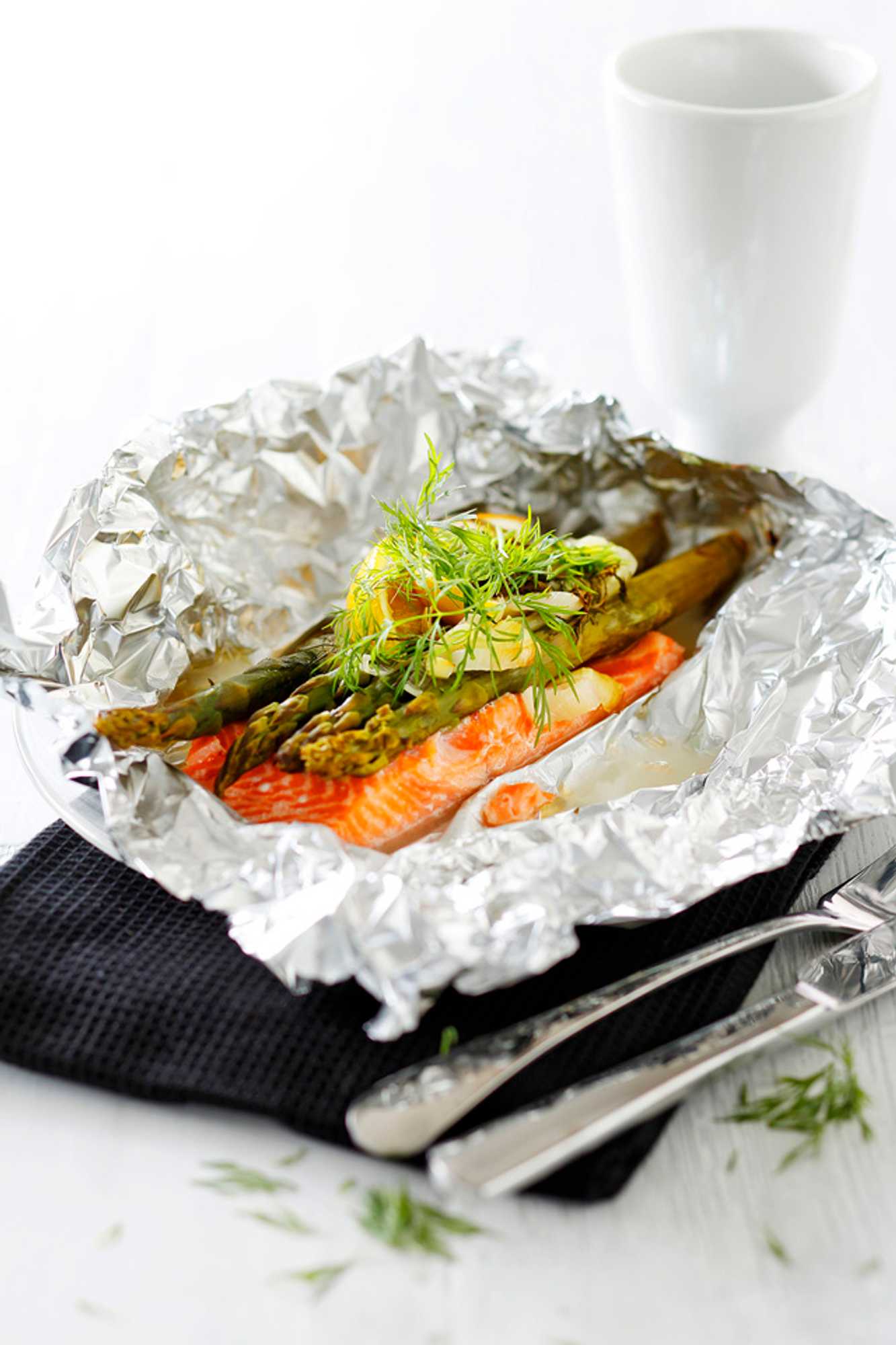 Lohifilee ja parsa uunissa – katso helppo resepti! | Meillä kotona