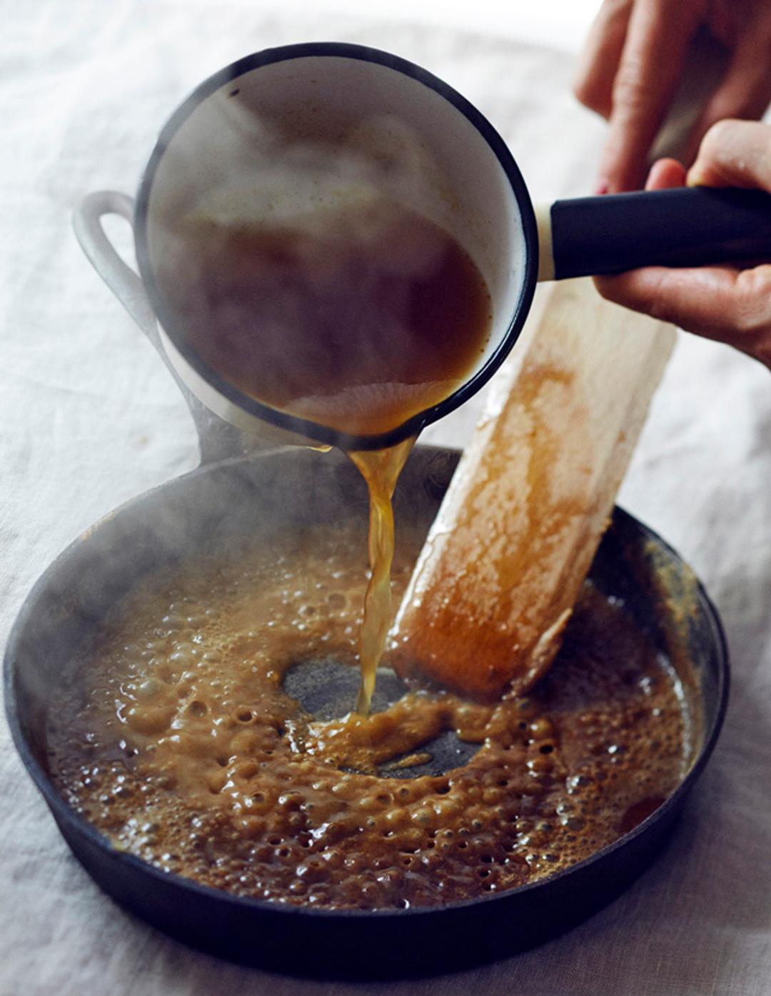 Ruskea kastike – katso ohje! | Meillä kotona