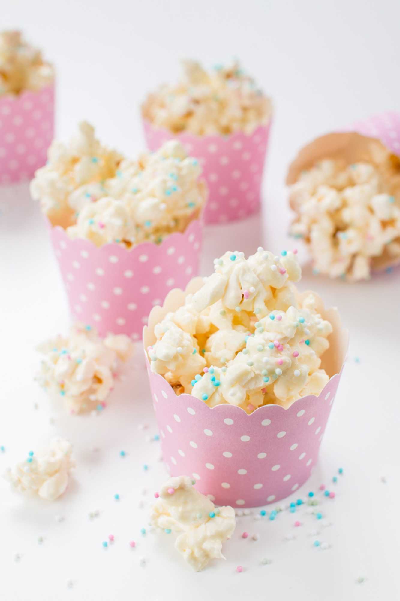 Valkosuklaapopcorn | Maku