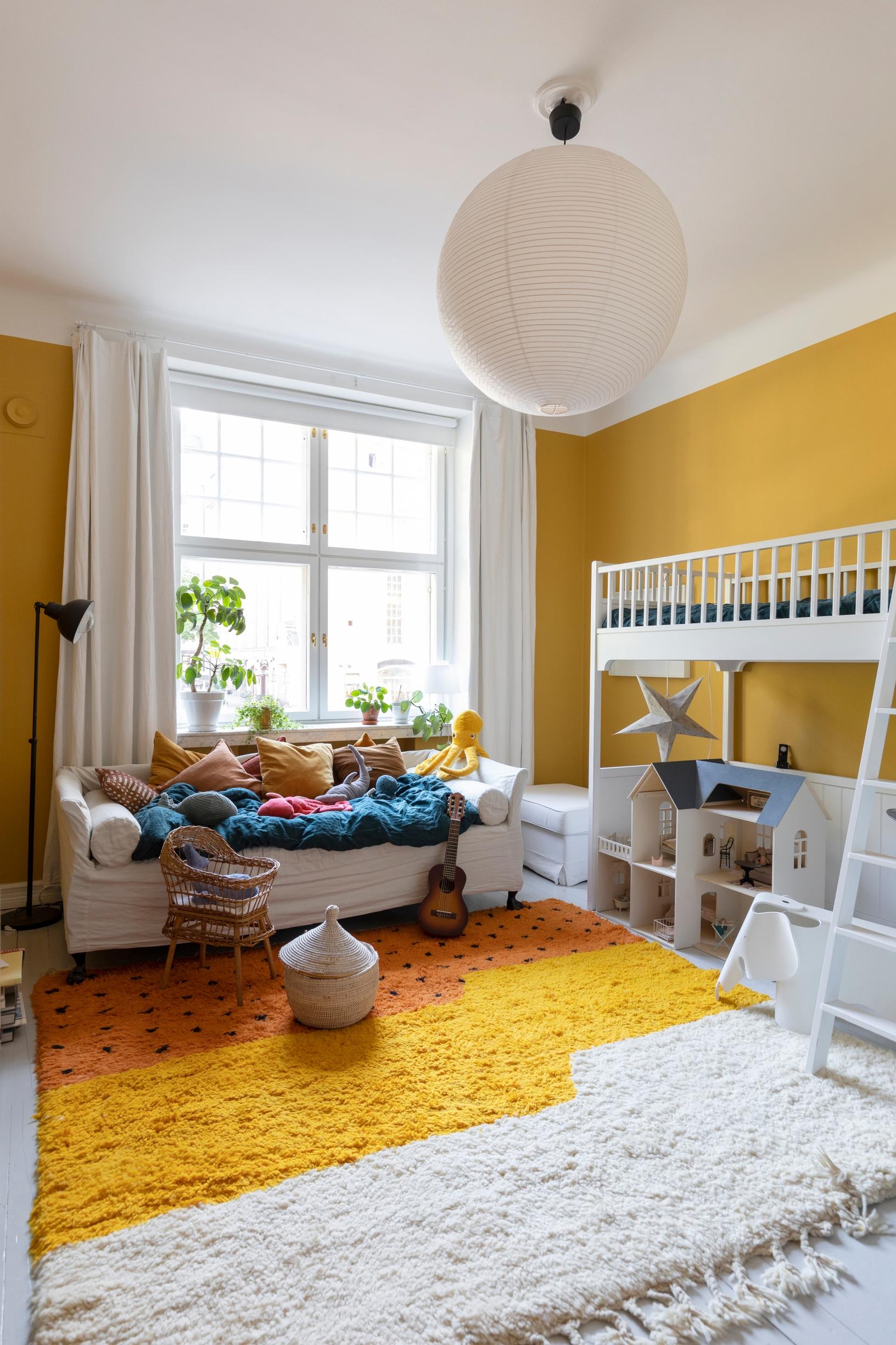 Viivin ja Mikon kodissa on marokkolainen laattalattia ja erkkeri | Avotakka