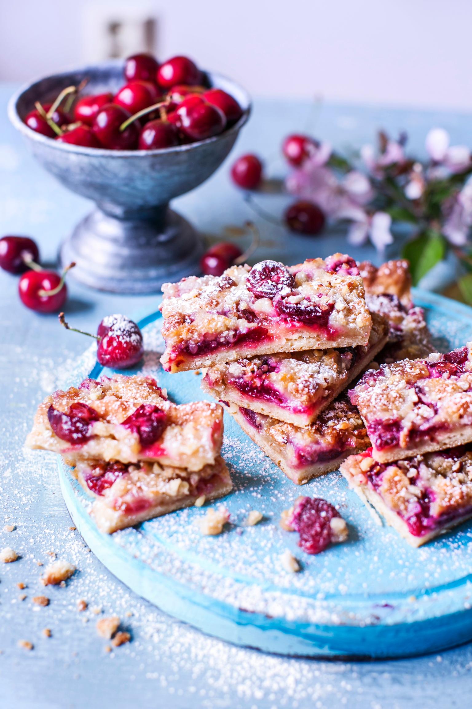 Kirsikka-murupiirakka | Maku