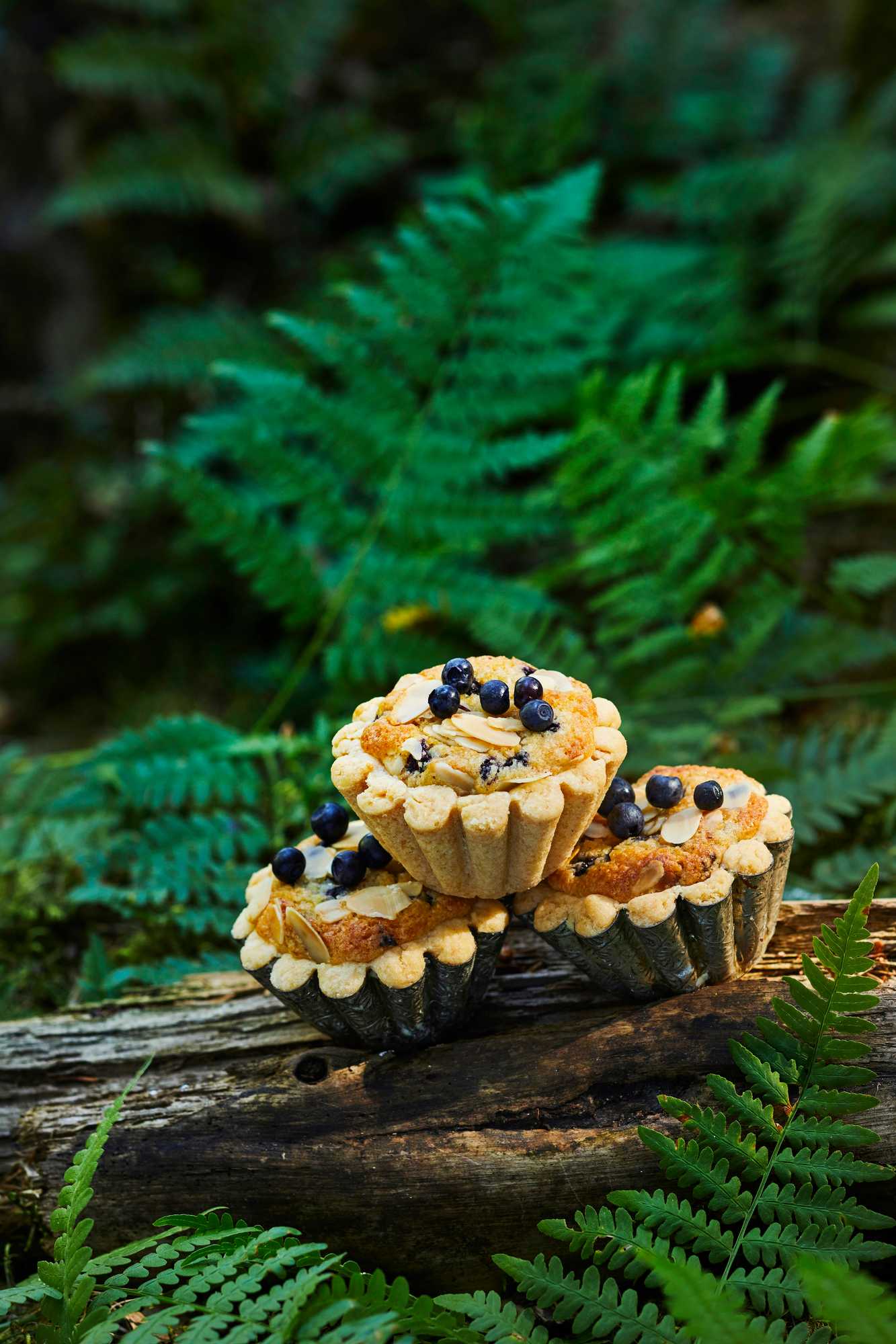 Mustikka-mantelikakut | Maku