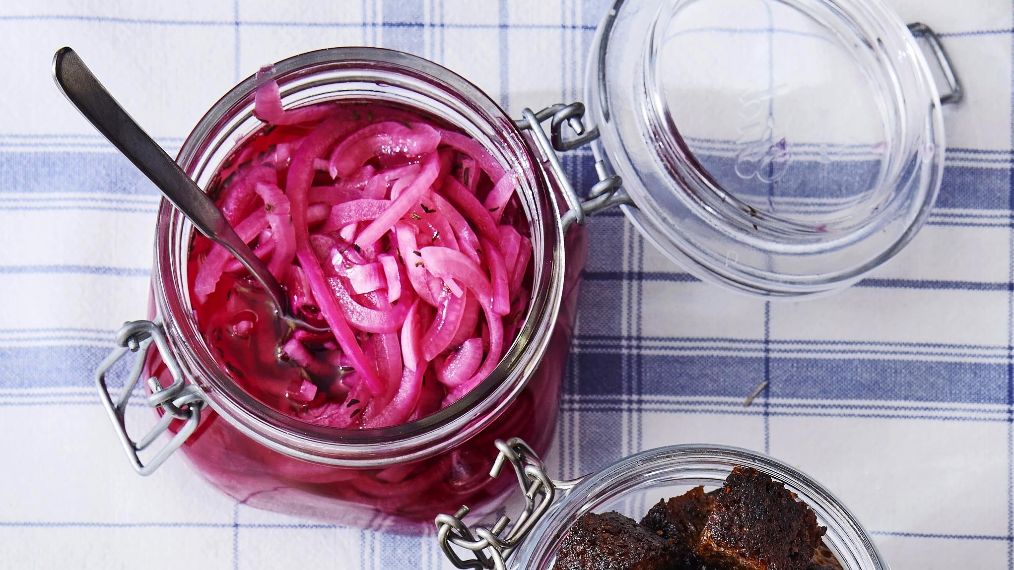 Pikkelöity punasipuli – helppo ohje | Kotivinkki